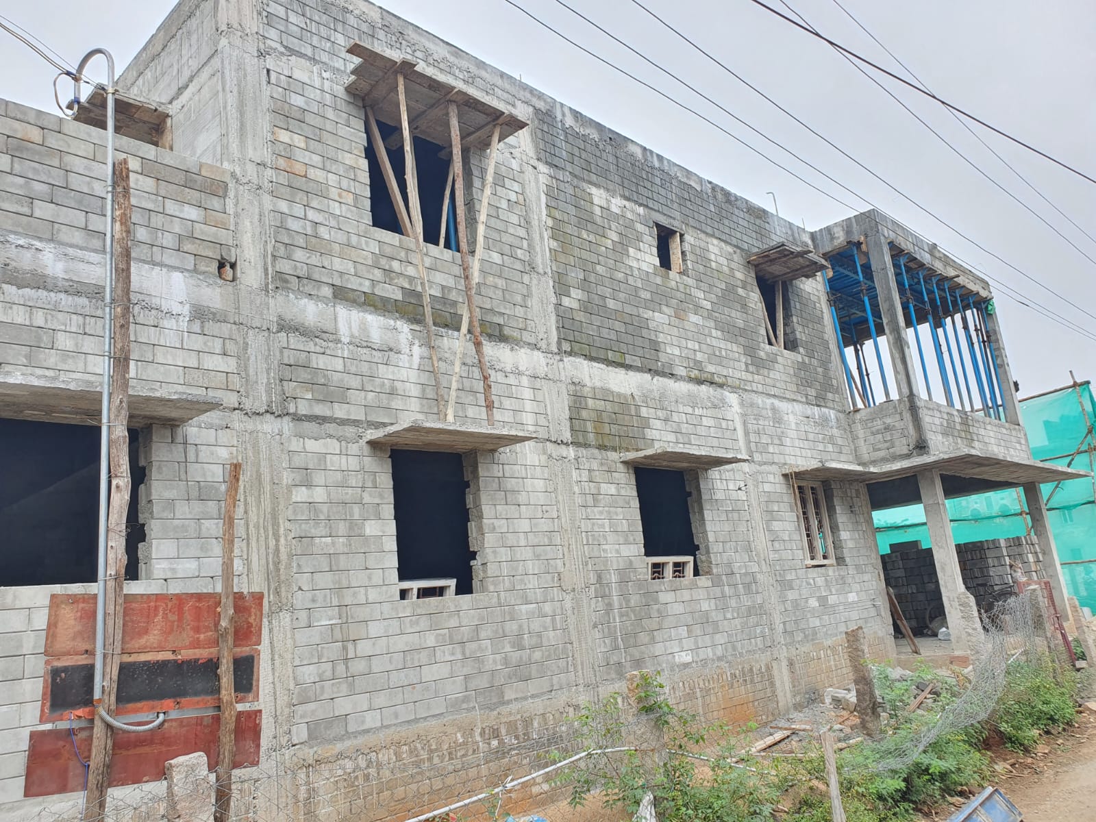 Benefits of Interlock Bricks or Interlock Blocks f | IGLOO BUILDING ...