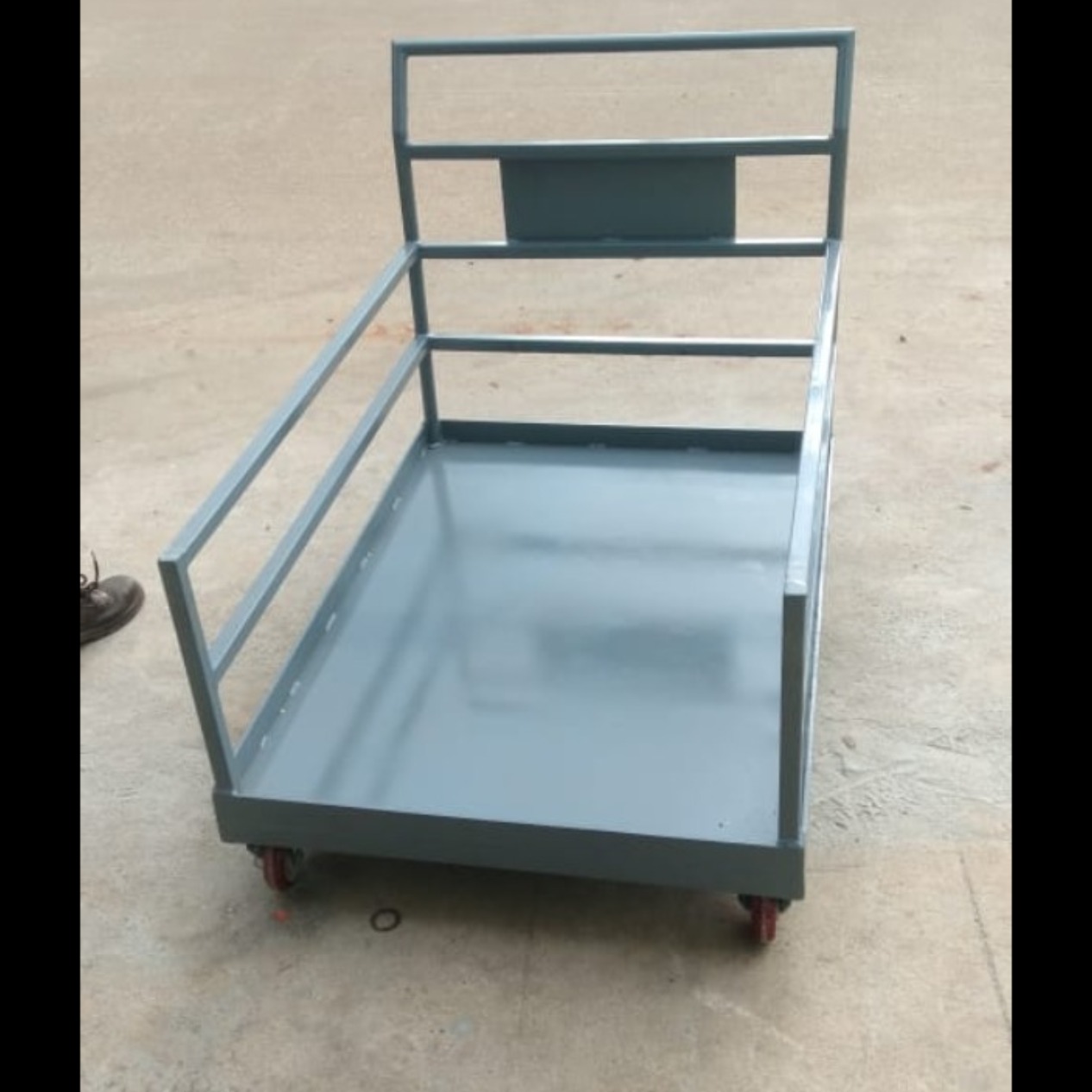 PLATFORM TROLLEY | Forcelift Material Movements - Hyderabad