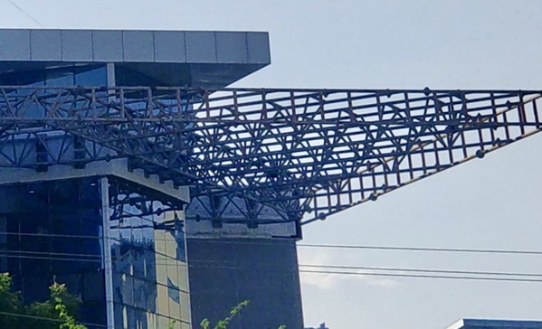 Cantilever Canopy made of steel of 60 ft span at | METIS STRUCTURES ...