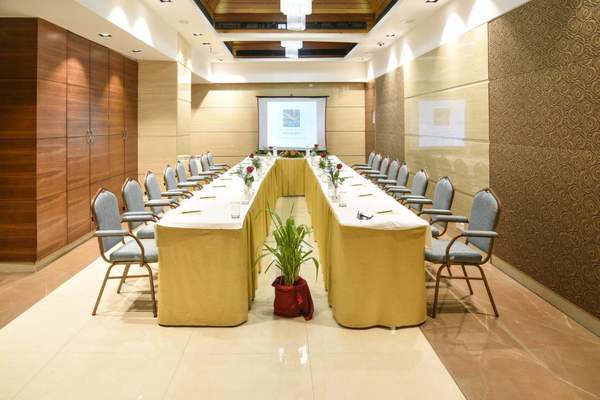 Quality Inn Residency | Hotel Quality Inn Residency is a 3-star economy ...