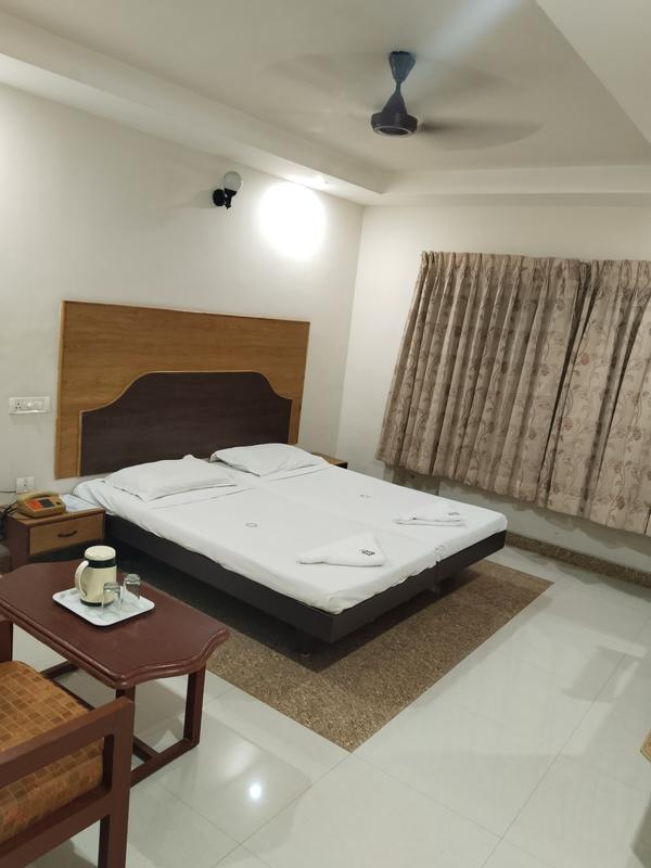 Rooms in trichy Mayas ho | Hotel Mayas